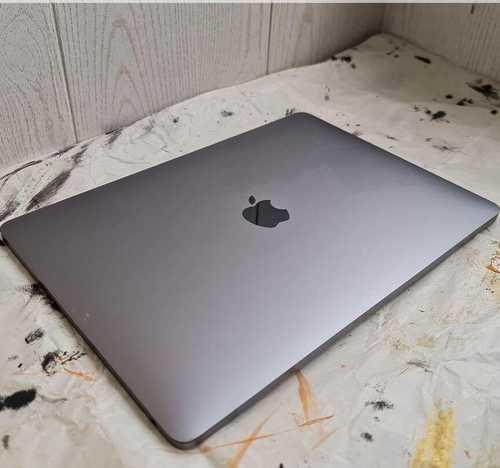 Apple MacBook Pro 13" 2017