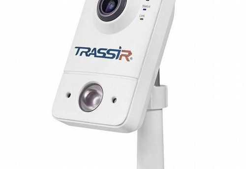 Trassir TR-D7121IR1W
