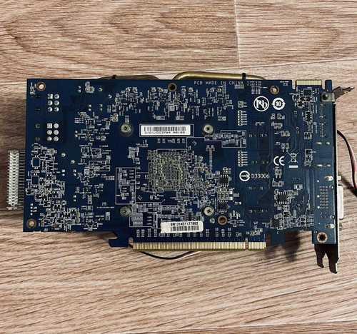 Видеокарта Radeon HD 7800 2GB