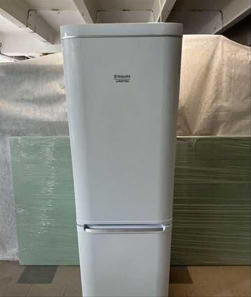 Холодильник б/у Hotpoint-Ariston RMB 1185.2 F