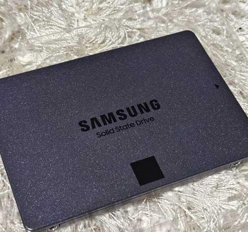 SSD Samsung 860 QVO 1TB (Здоровье 99%)