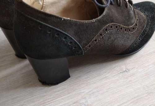 Туфли женские фирмы Lazzaro