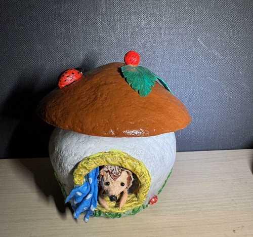 Игрушка домик ежика