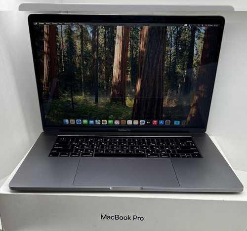 Apple MacBook Pro 15 2018 i7/32/256/pro 555x