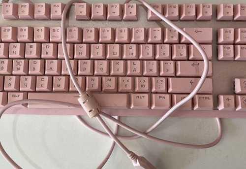 Розовая клавиатура с подсветкой