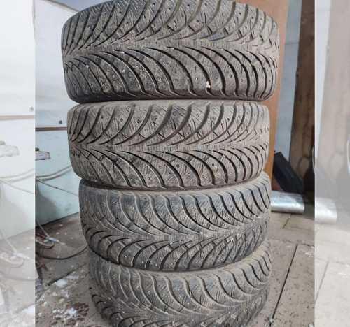 Goodyear UltraGrip Extreme 205/55 R16