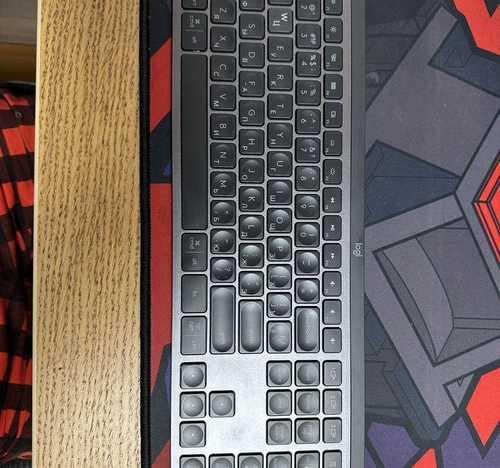 Logitech mx keys