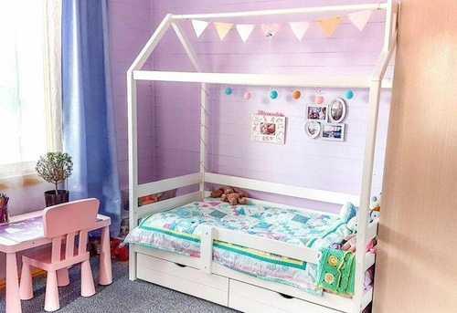 Двухъярусная детская кроватка-домик