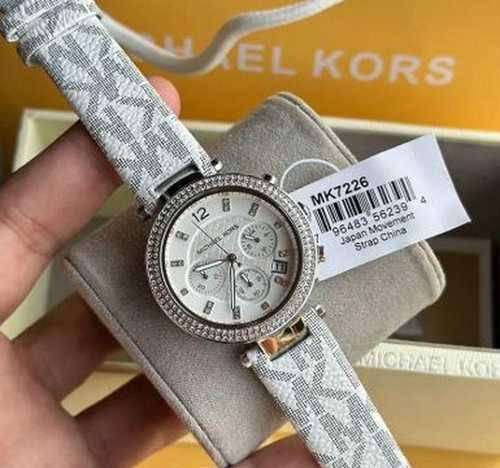 Женские часы Michael Kors MK7226