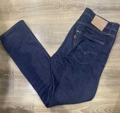 Джинсы levis 501