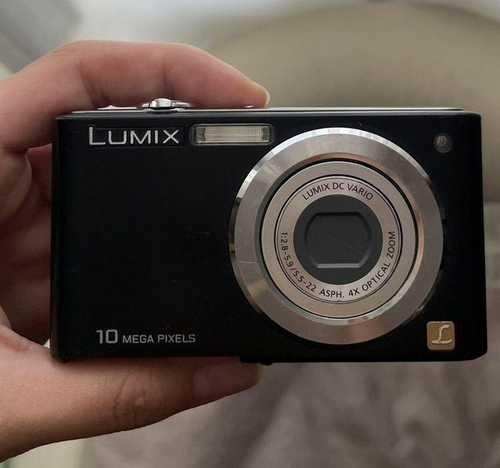 Цифровой фотоаппарат мыльница lumix Panasonic