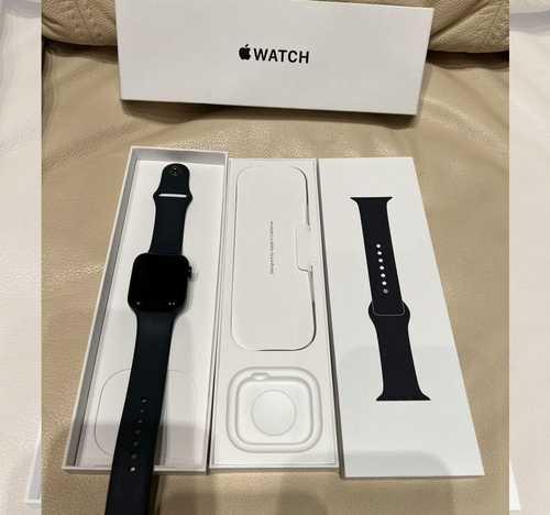 Apple Watch SE 44mm Midnight 2024