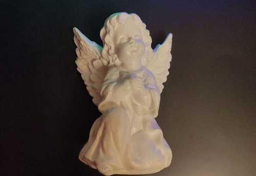 Статуэтка ангел с крыльями