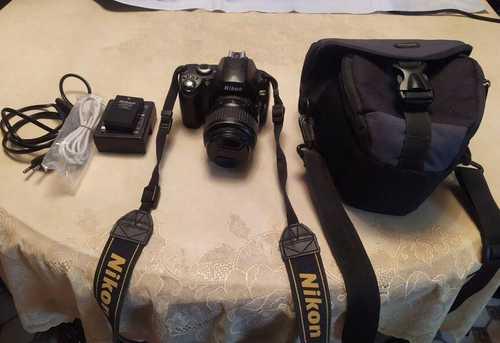 Цифровая зеркальная камера Nikon D40x