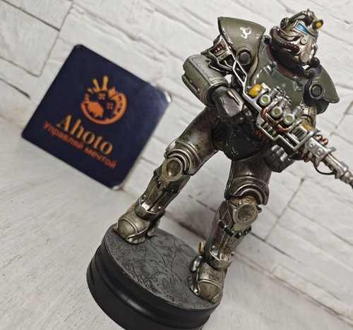 Фигурка ThinkGeek Fallout T51 Power Armor hot toys