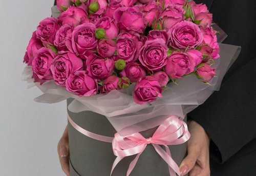 25 Кустовых Пионовидных Малиновых Роз (40 см.) в к