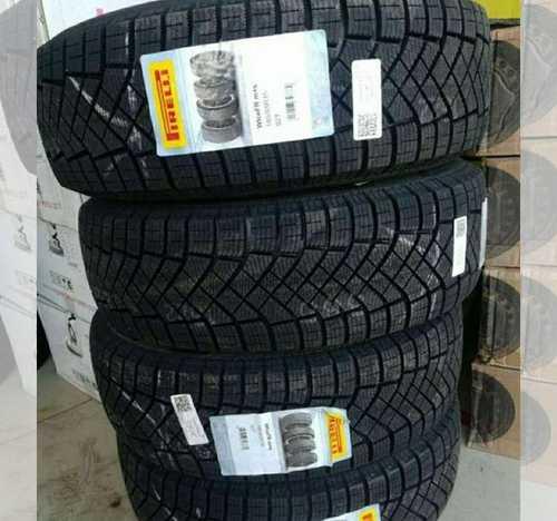 Pirelli Ice Zero FR 195/65 R15