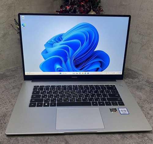 Huawei 15.6”R5 5500U 16Gb/512Gb