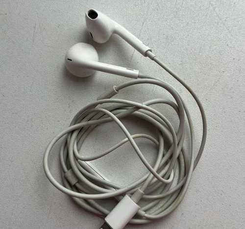 Наушники apple earpods lightning из комплекта