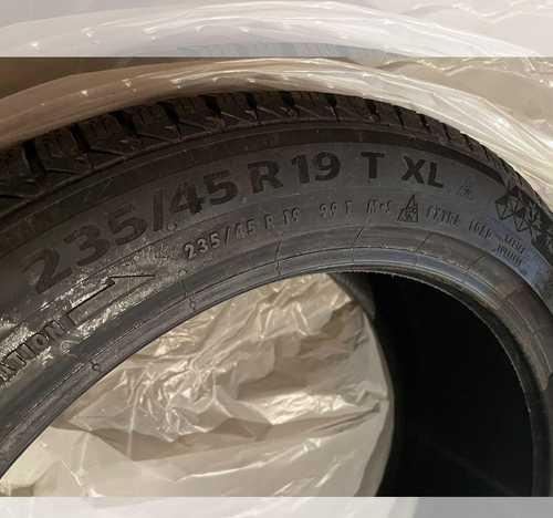 Continental ContiVikingContact 7 SUV 235/45 R19 T