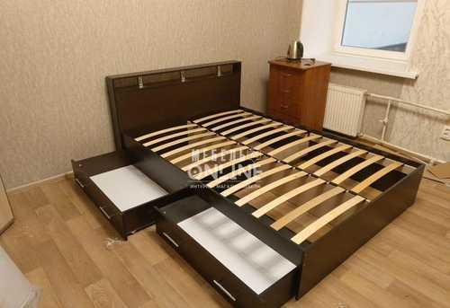 Кровать двуспальня с ящиками