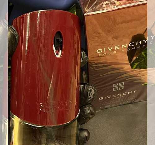 Givenchy pour homme