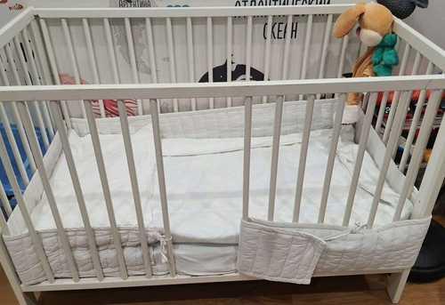 Детская кровать IKEA с матрасом