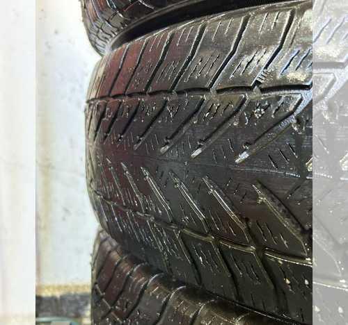 Goodyear UltraGrip  SUV 225/65 R17 90U