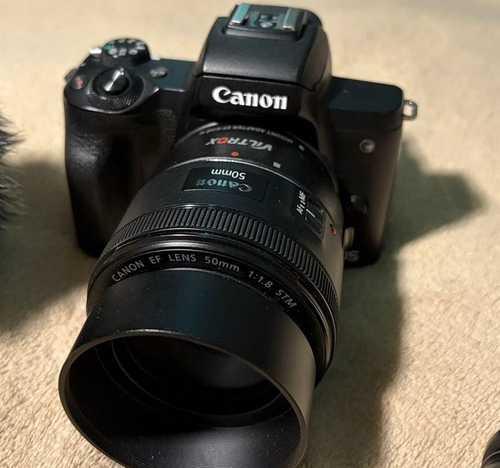 Canon m50   2 обектива и переходник на EF