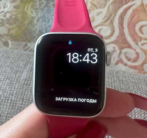 Apple watch 4 (44mm)