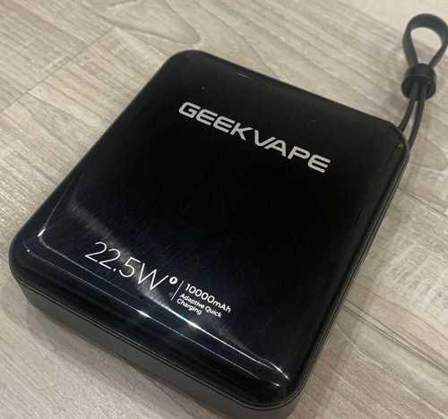 Мерч GeekVape Powerbank 10000mAh