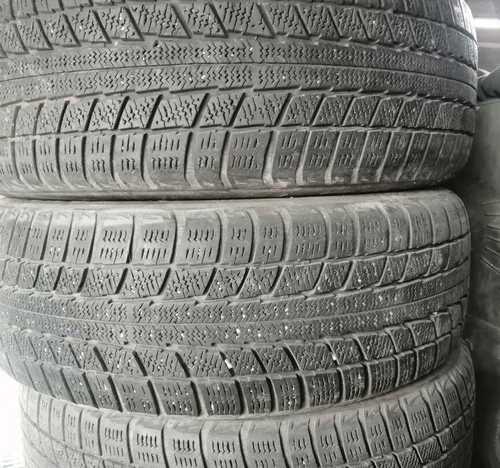 Triangle AdvanteX TC101 225/60 R17