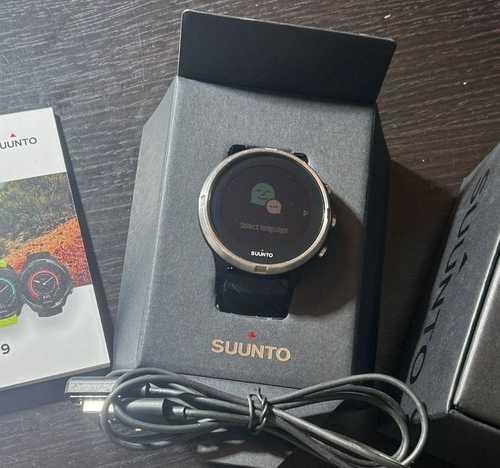 Часы suunto 9