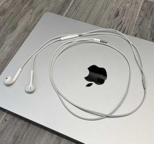 Оригинальные наушники Apple EarPods 3.5мм