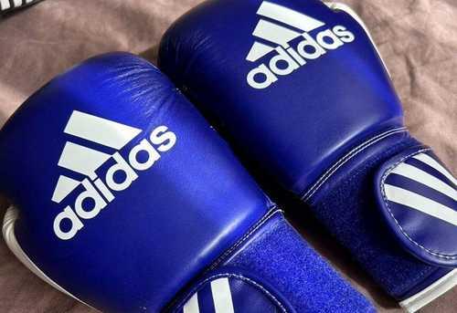 Боксерские перчатки Adidas Response сине-белые