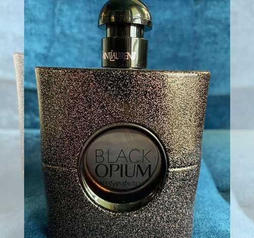 Yves Saint Laurent Black Opium, Франция, 90 мл