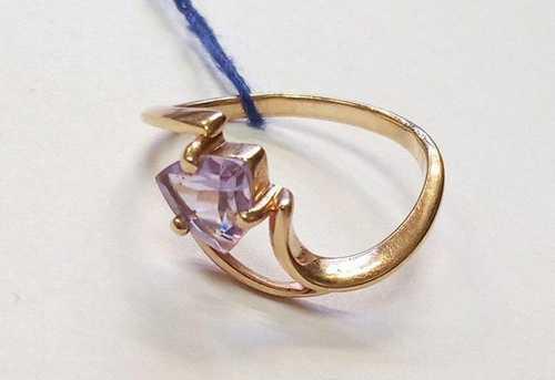 Золотое кольцо с аметистом 17р