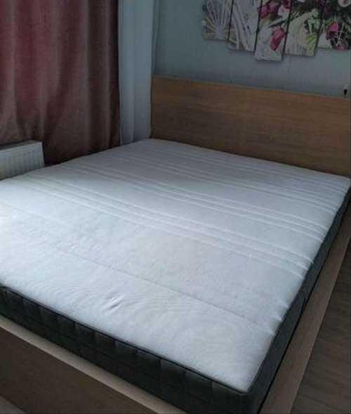 Кровать мальм IKEA с матрасом 160