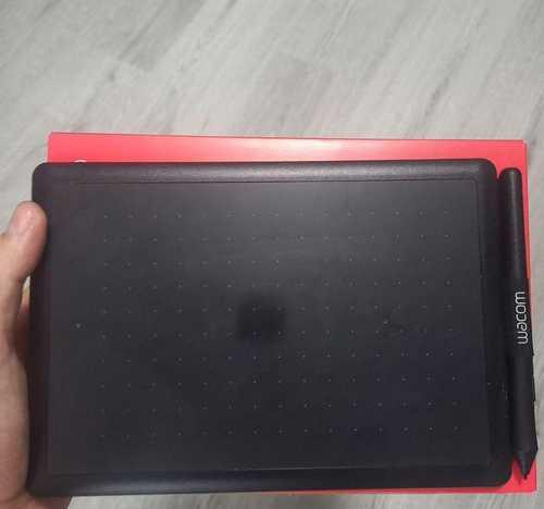 Графический планшет Wacom One Small (Red)