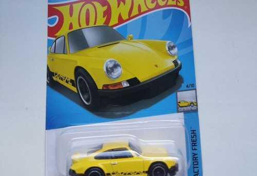 Hot wheels. Porsche 911 Carrera rs 2.7