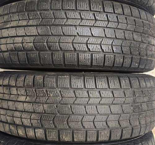 Dunlop Graspic DS3 215/65 R16