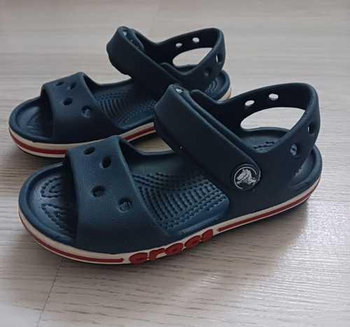 Сандалии crocs c7