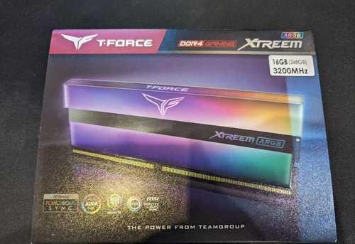 Team Group T-Force Xtreem argb 16gb 3200 Cl14