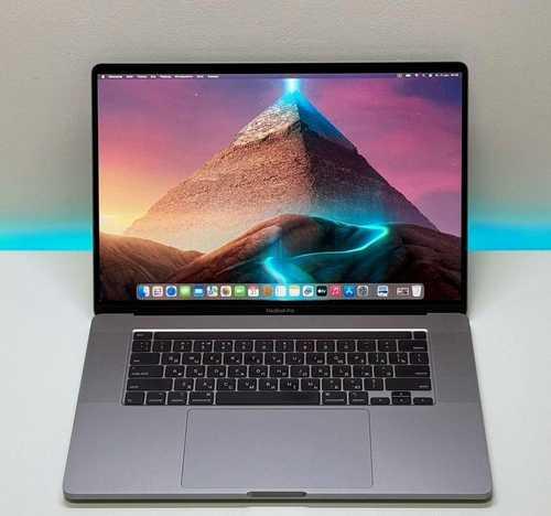 Топ MacBook Pro 16 2021 i7/32/1TB/Radeon 8gb