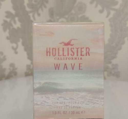 Hollister wave for her