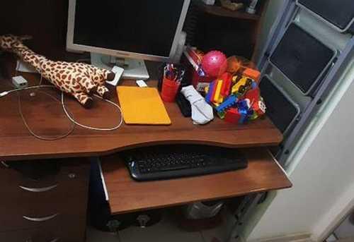 Компьютерный- письменный стол