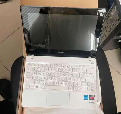 Ноутбук asus X102B