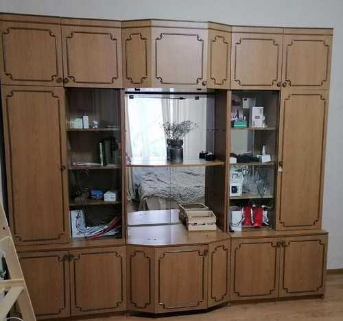 Стенка в гостиную