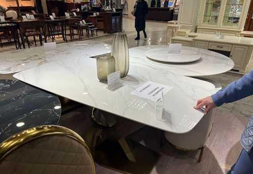 Продается новый стол