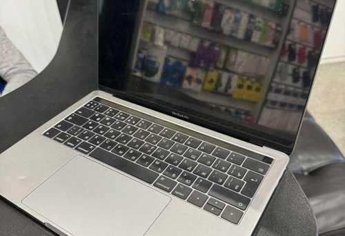 Apple MacBook Pro 13 a1706